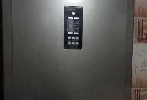 Холодильник Hotpoint-Ariston HBD 1201.3 mnfh б/у