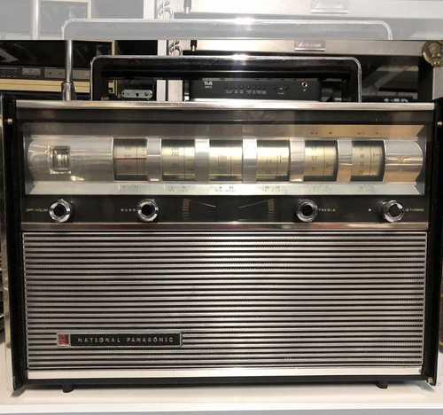 Радиоприемник national panasonic RF 3000 fm 88-108