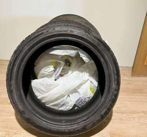 Triangle Sportex TSH11 255/40 R20 101Y