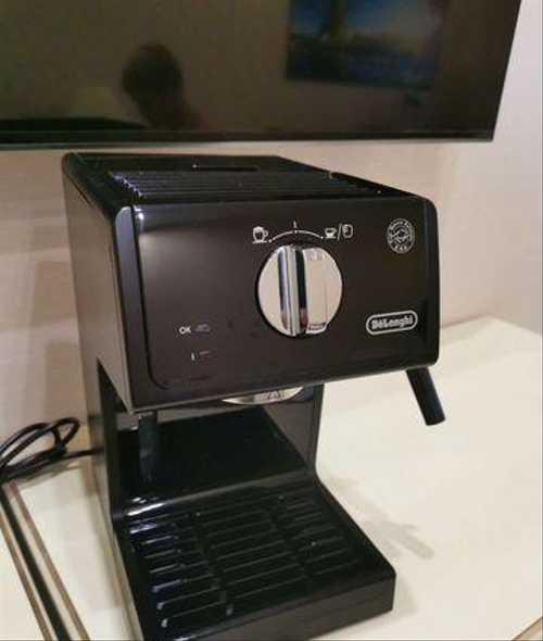 Кофеварка рожковая delonghi