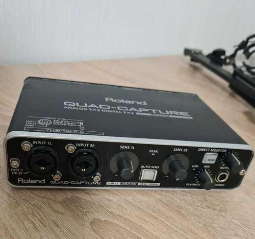 Звуковая карта Roland Quad-Capture 2x2