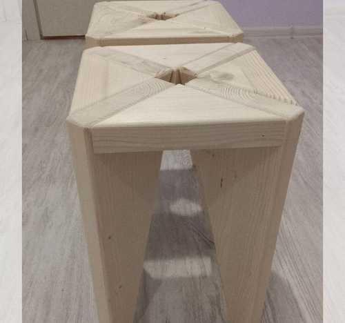 Табуретки деревянные litere