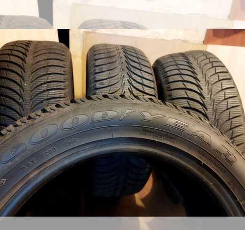 Goodyear UltraGrip Ice  225/55 R17