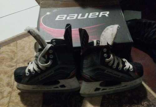 Хоккейные коньки bauer 2,5 и 4,5