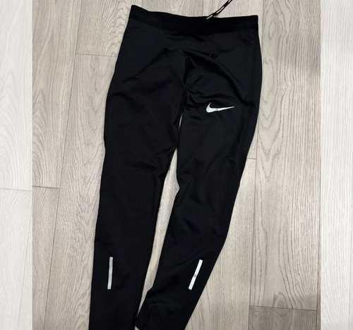 Леггинсы Nike