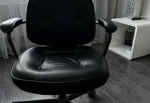 Продается кресло офисное IKEA