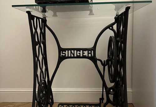 Стеклянный стол на чугунном подстолье zinger