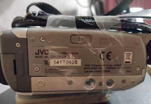 Видео камера JVC GR-D650E