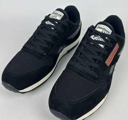 Кроссовки Reebok Classic Utility Black / White