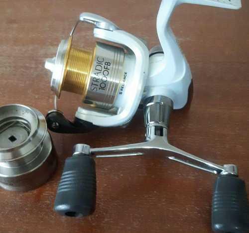 Катушка shimano stradic 1000 FB