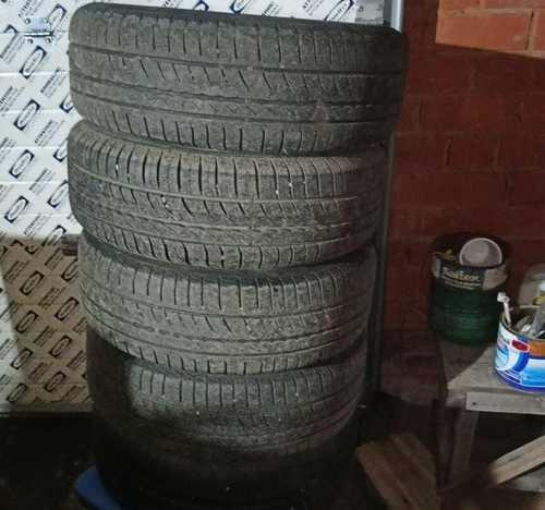 Pirelli Cinturato P1 185/60 R14 81H