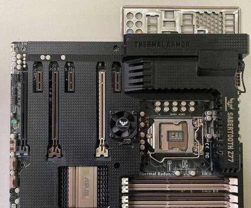 LGA 1155 Asus Sabertooth Z77