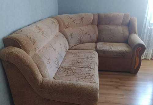 Угловой диван и кресло бу