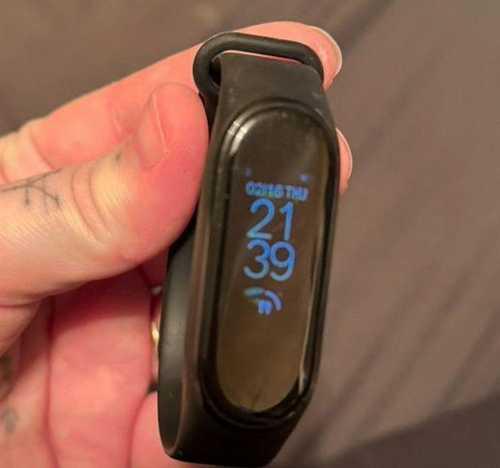 Фитнес браслет xiaomi mi band 4