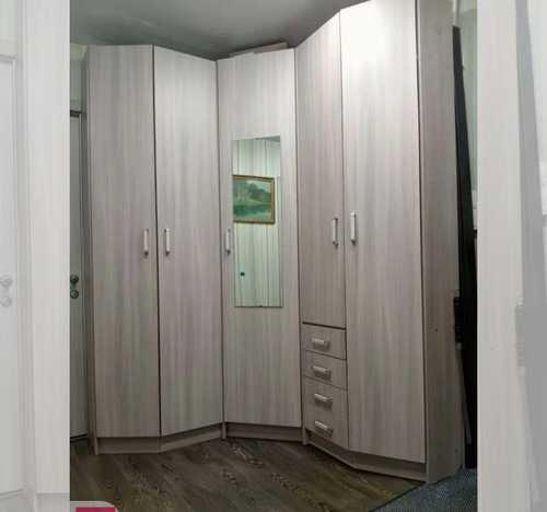 Угловой шкаф с зеркалом бу