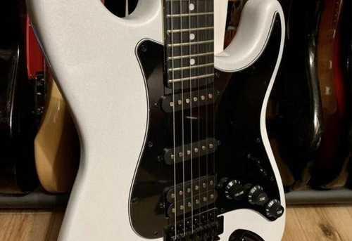 Электрогитара Stratocaster White Edition + Чехол