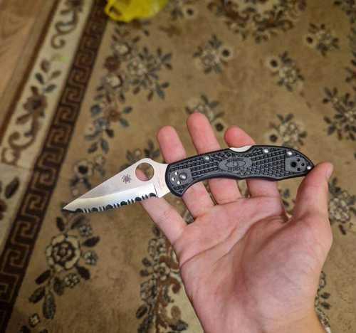 Spyderco delica 4