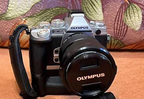 Фотоаппарат Olympus OM-D E-M1 Kit 12-40 1:2.8 PRO