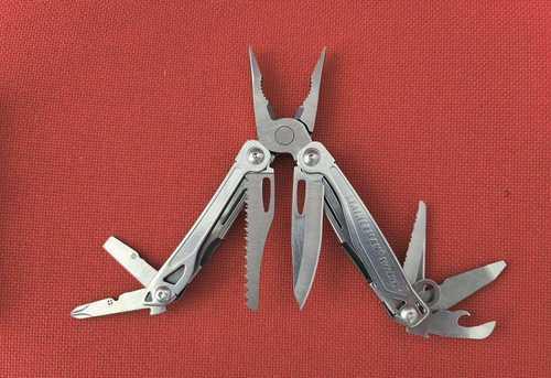 Мультитул Leatherman Sidekick