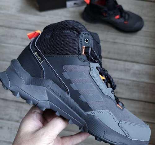 Кроссовки термо Adidas Terrex AX4 Mid GTX