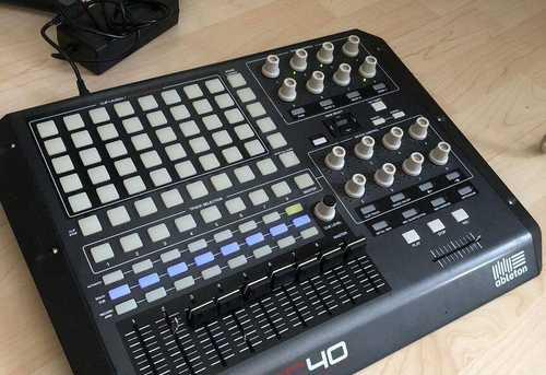 Akai apc 40