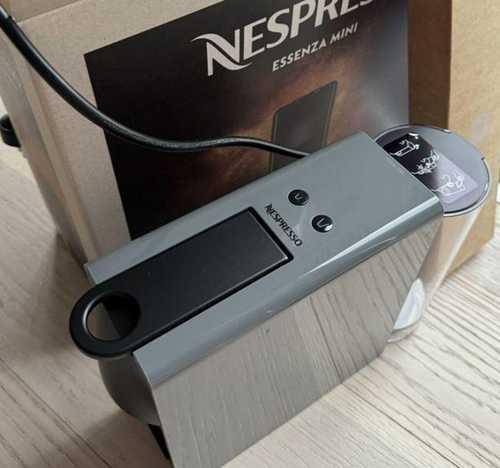 Nespresso Krups Essenza mini новая оригинал серая