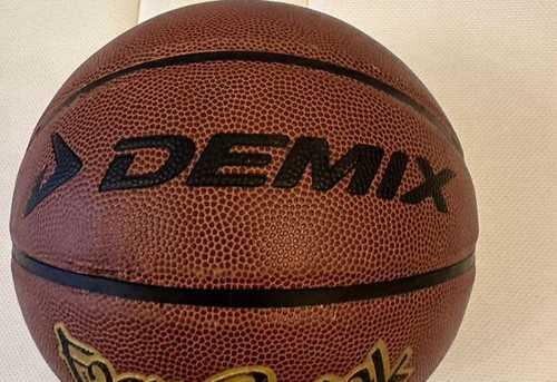 Баскетбольный мяч Demix Fast Break, размер 7