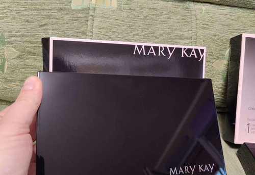 Mary Kay футляр для декоративной косметики