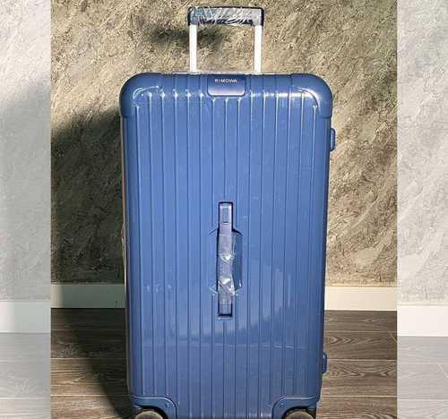 Чемодан rimowa