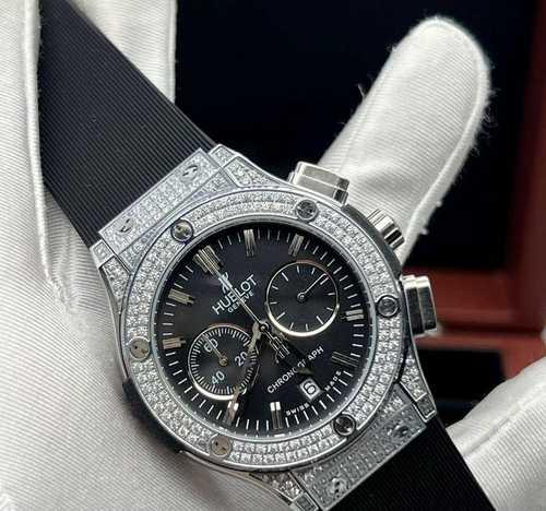 Часы женские Hublot Classic Fusion