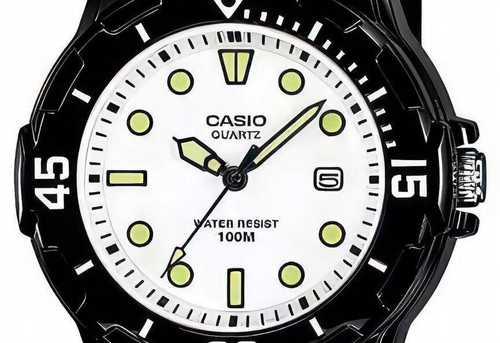 Часы женские Casio Collection LRW-200H-7E1