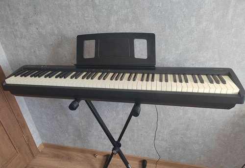 Продается электронное пианино Roland FP-10