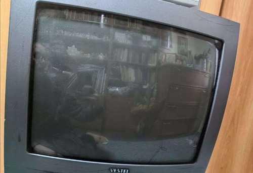 Телевизор рабочий, с пультом