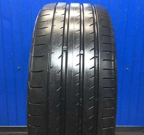 Yokohama Advan Sport V105 235/40 R18