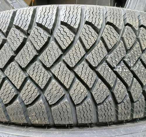 Maxxis NP5 Premitra Ice Nord 215/60 R17 100T