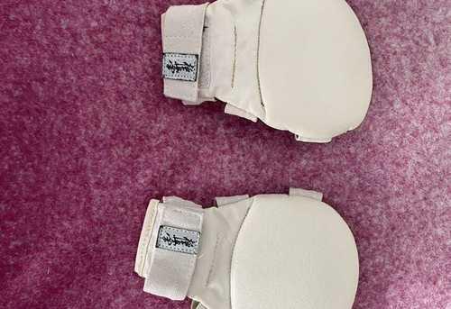 Перчатки для каратэ