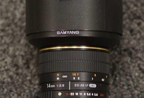 Объектив Samyang 14mm f/2.8 ED UMC Pentax K