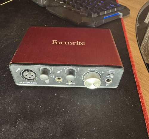 Звуковая карта focusrite scarlett 2i2