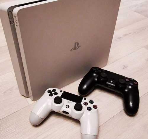 Sony playstation 4 slim / 2 геймпада / прошитая