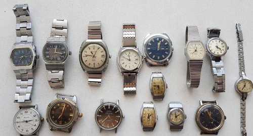 Старые наручные часы эпохи СССР. Все разные.15 шт