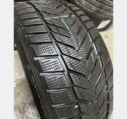 Vredestein Wintrac Xtreme S 205/45 R17