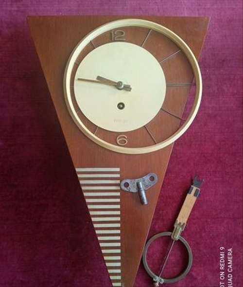 Настенные часы "Янтарь" - СССР, 1980-е гг