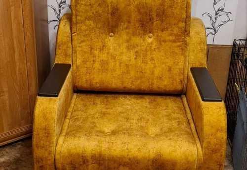 Кресло Кровать,цвет жёлтый,новое