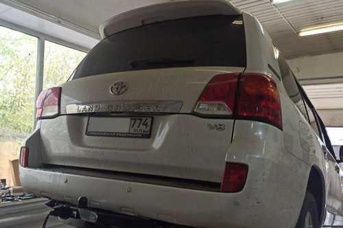 Фаркоп установка тсу Toyota Land Cruiser 200 Resty