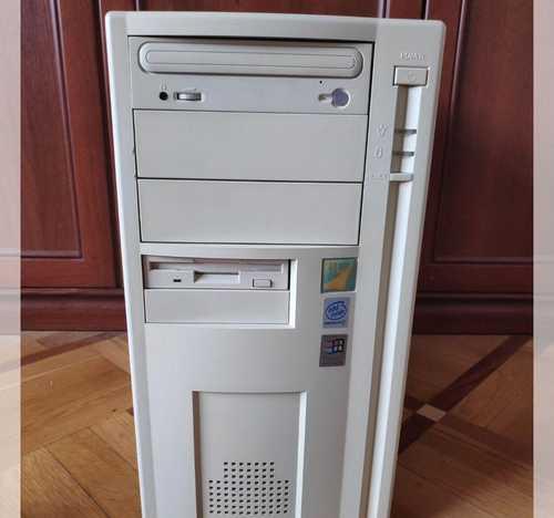 Ретро системный блок Pentium III