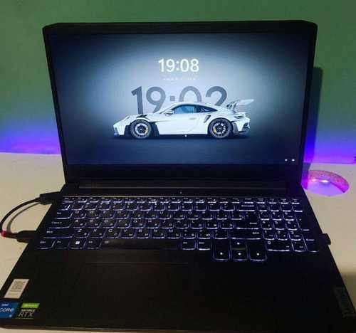 Lenovo IdeaPad Gaming 3 15IHU6