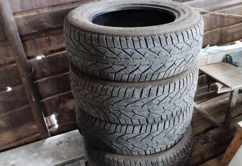 Tigar Syneris 215/65 R16 19B