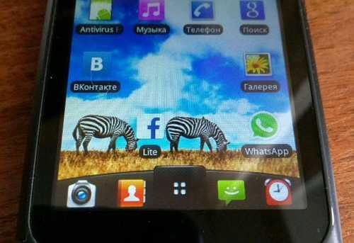 Смартфон LG Optimus One