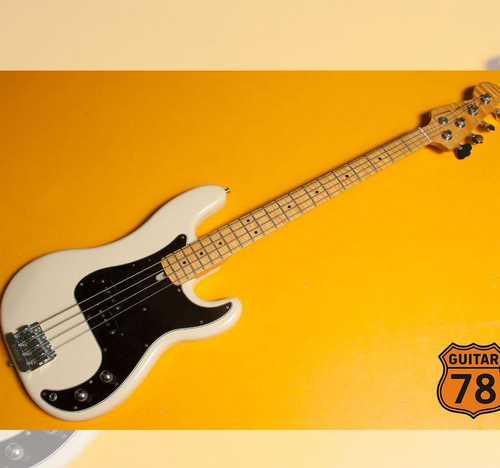 Fender Standard Precision Bass Reverse Head