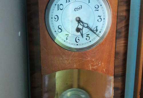 Часы настенные очз СССР. Рабочие
